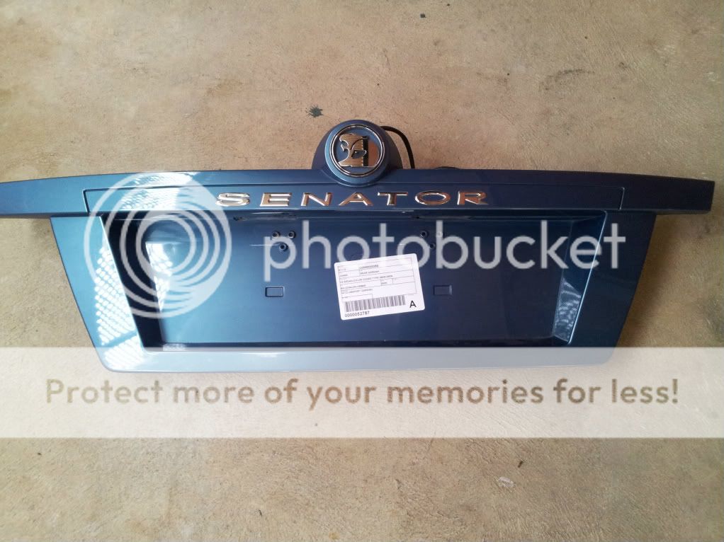 [SA] - HSV VZ Senator boot garnish | Just Commodores